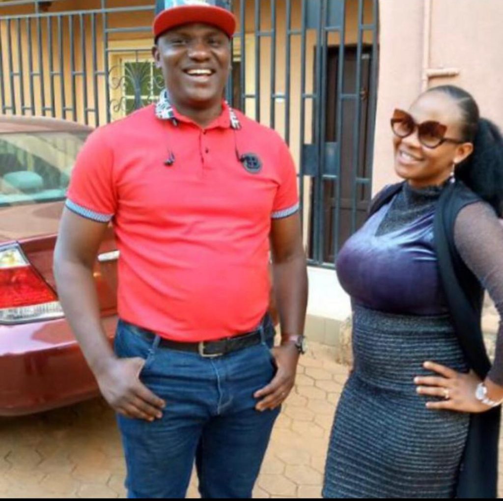 KINGSLEY CHUKWUEMEKA DIM’S OFFICE • Vicilook